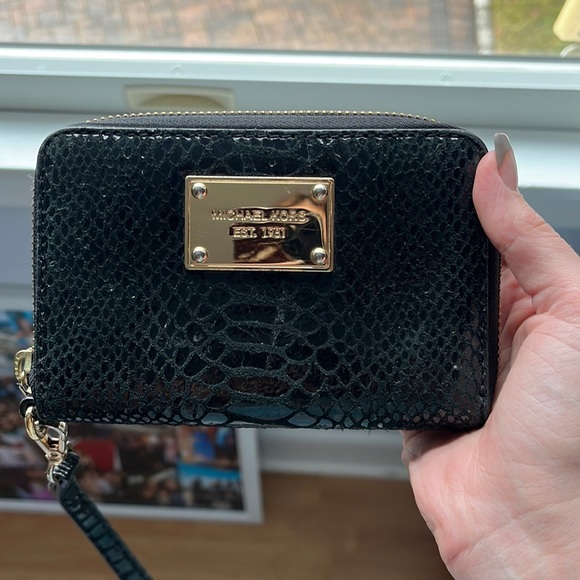 Michael Kors | Bags | Michael Kors Black Snakeskin Wallet | Poshmark